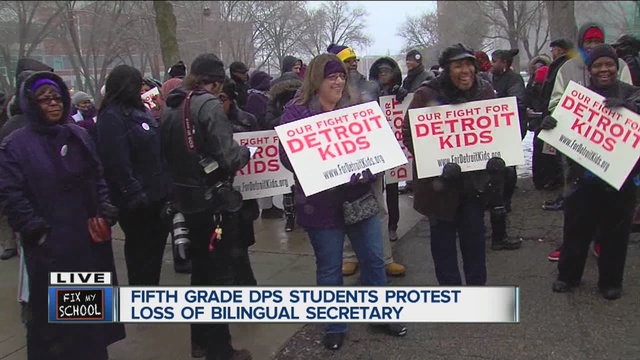 Detroit Public Schools students protest outside school before classes ...