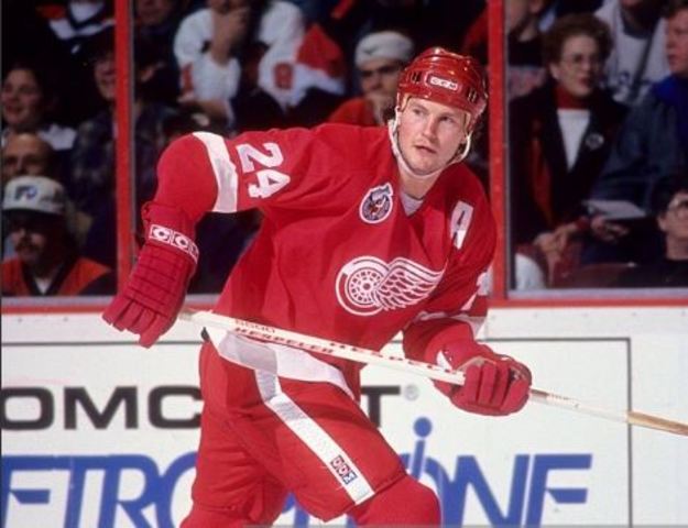 Bob Probert's family spreads his ashes in the Red Wings penalty box at ...