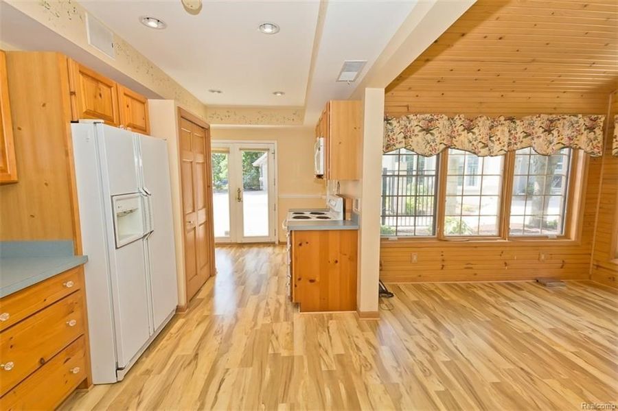 Photo gallery: Inside Eminem's Rochester Hills mansion on sale for $2M ...