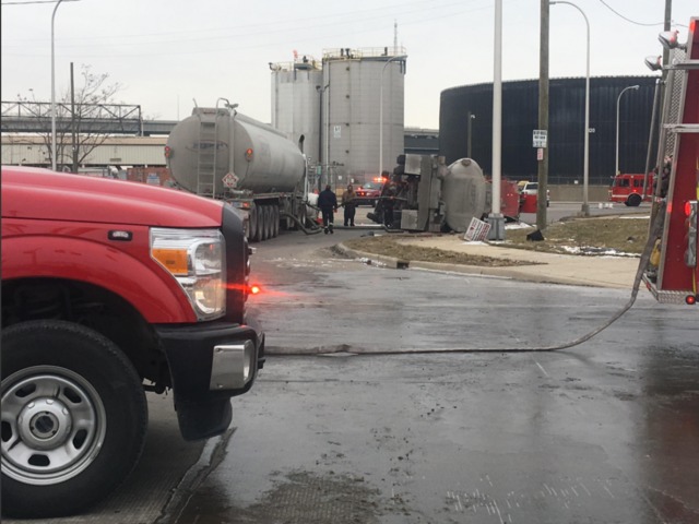 Rolled-over tanker truck leaks gasoline in River Rouge - WXYZ.com