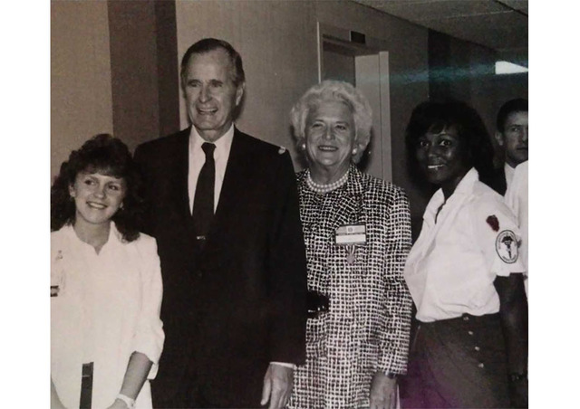 Former metro Detroit neighbor of Barbara Bush says she feels 'honored ...